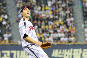 '준PO MVP' LG 임찬규 "2002년 KS 삼성전 패배 기억, 설욕하겠다"